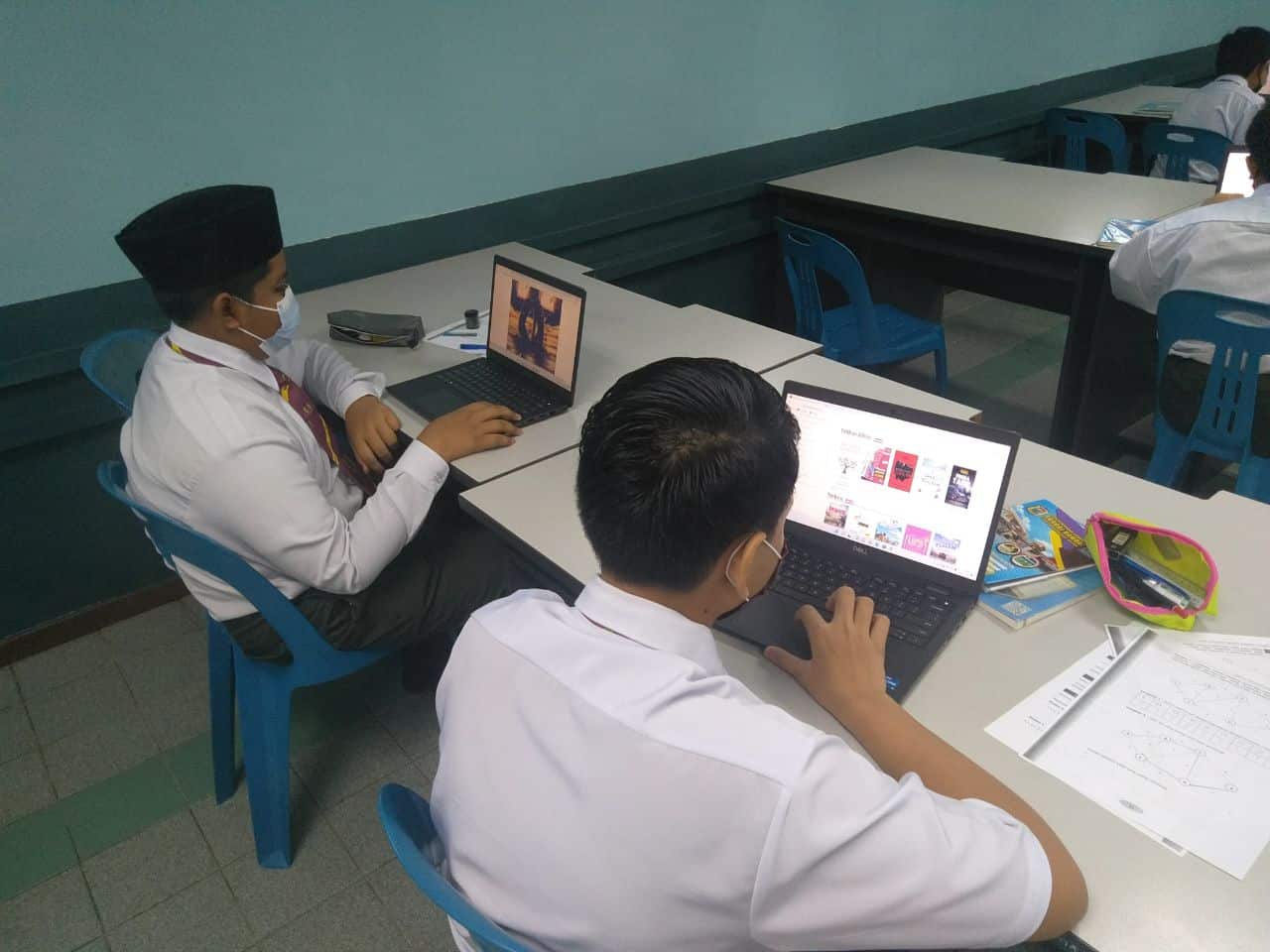 21 KOMPUTER RIBA - SMK Sungai Rambai, Melaka